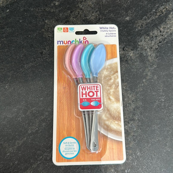 Munchkin | Other | Munchkin White Hot Safety Spoons | Poshmark